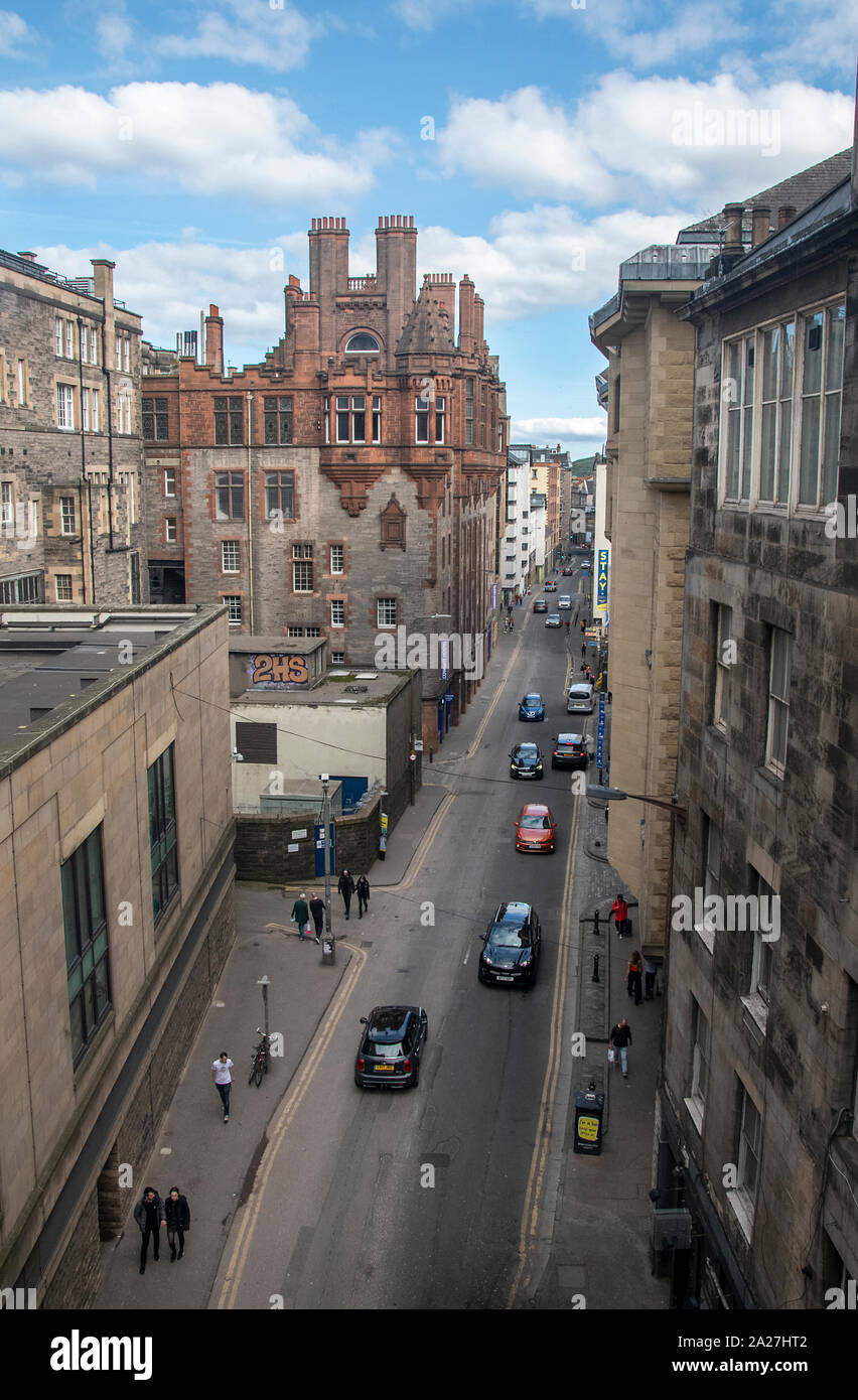 Cowgate edinburgh old town hi-res stock photography and images - Alamy