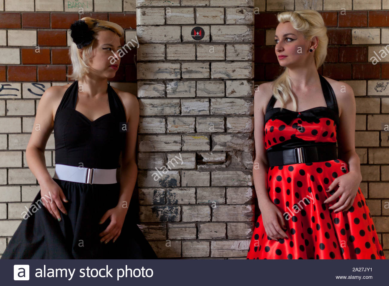 Vintage Pin Up Girls High Resolution Stock Photography and Images - Alamy