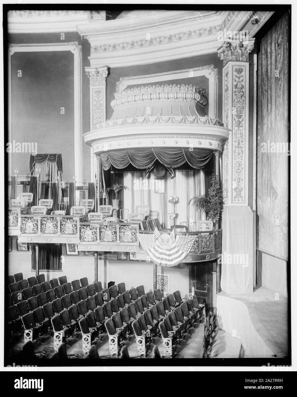 Presidents box hi-res stock photography and images - Alamy