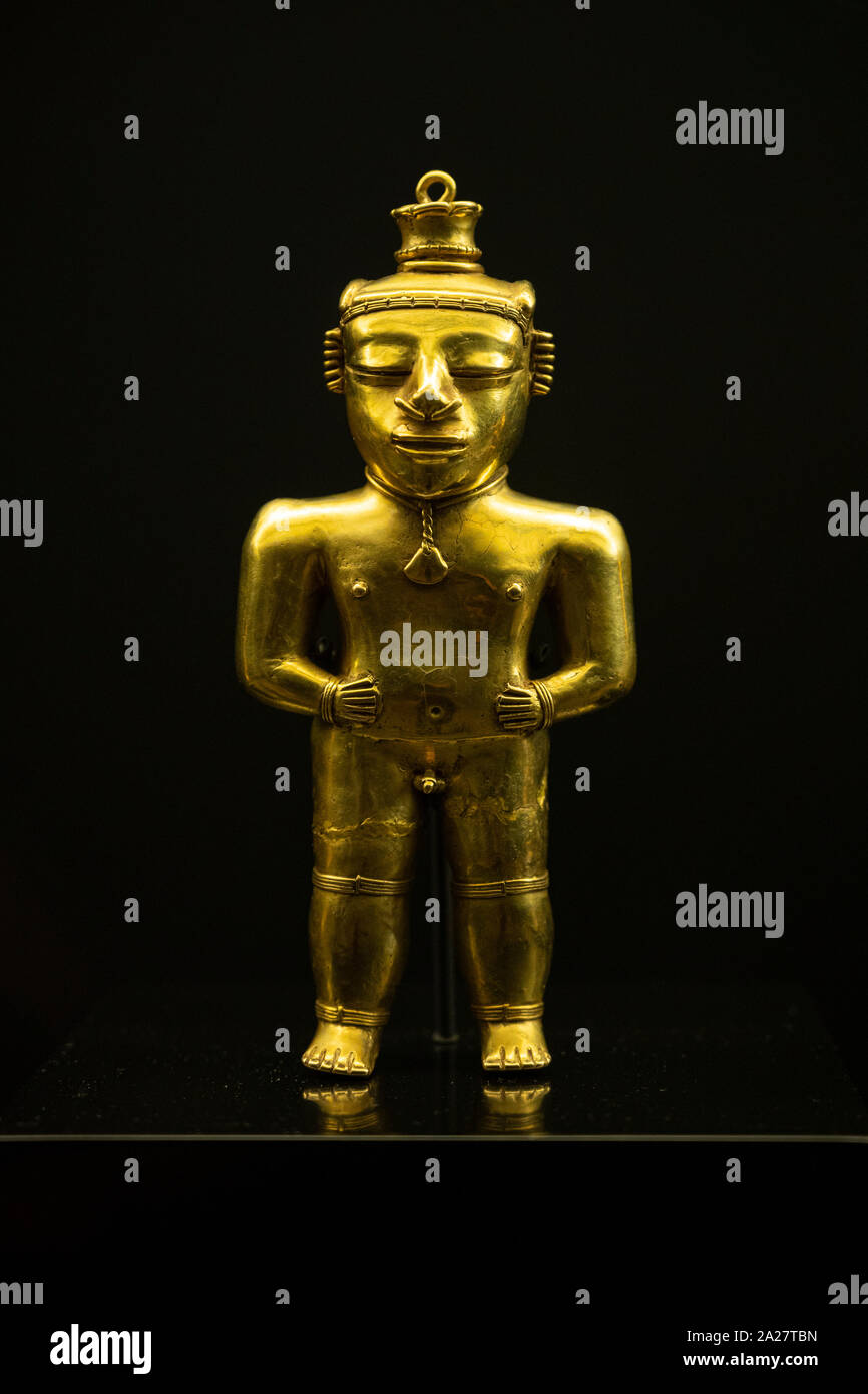 Gold statuette of a Quimbaya Cacique (chief/leader), 200-1000 AD. One ...