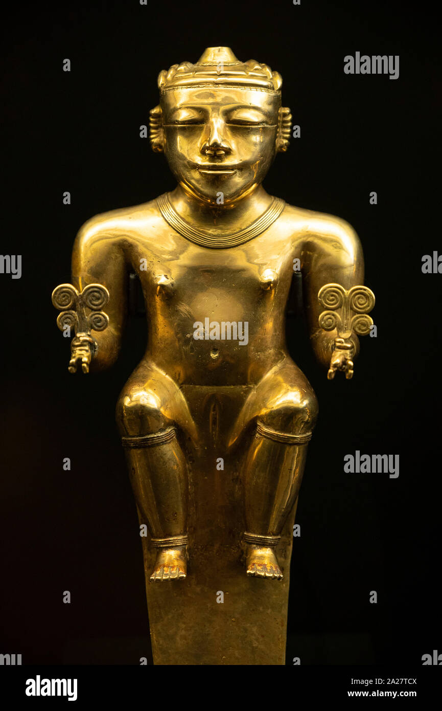 Gold statuette of a Quimbaya Cacique (chief/leader), 200-1000 AD. One ...