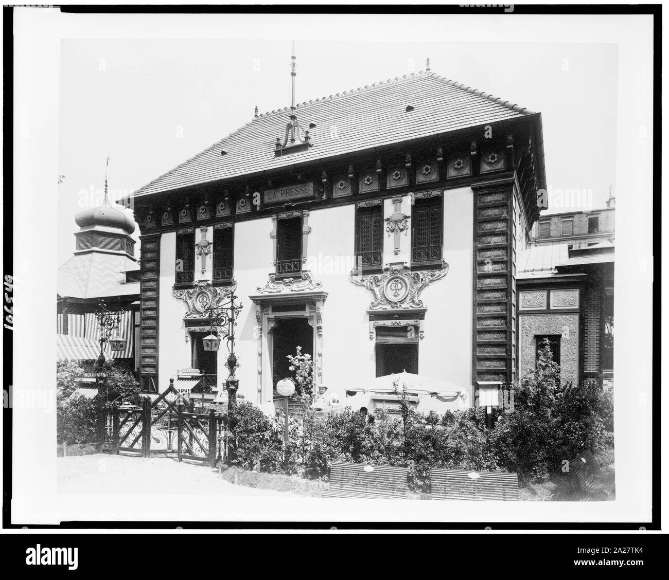 Exposition international paris Cut Out Stock Images & Pictures - Alamy