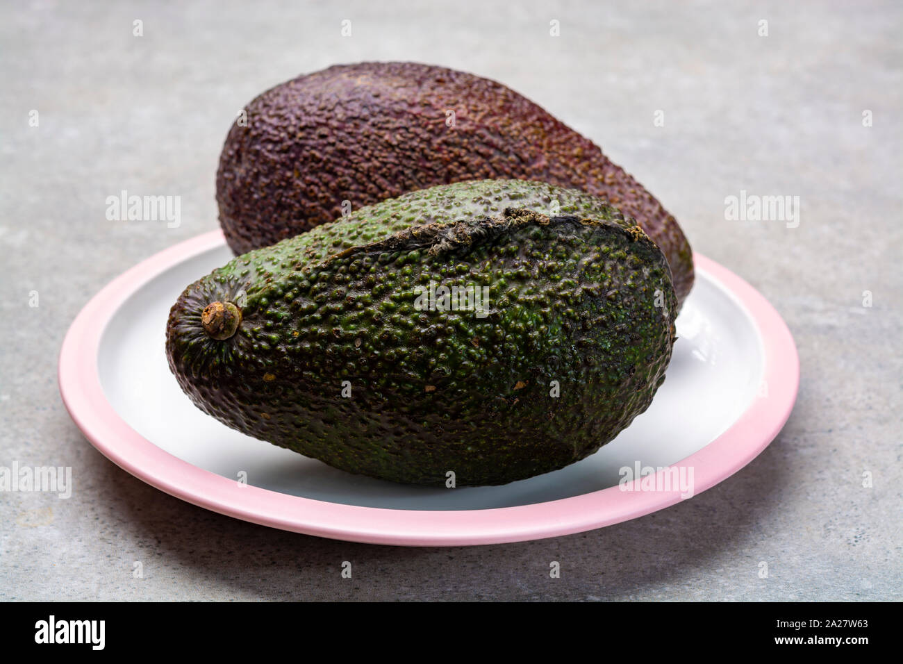 New harvest of fresh ripe hass avocado close up Stock Photo - Alamy