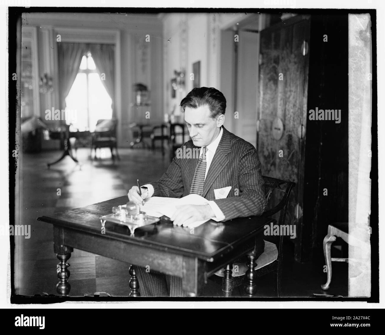 Stage married Black and White Stock Photos & Images - Alamy