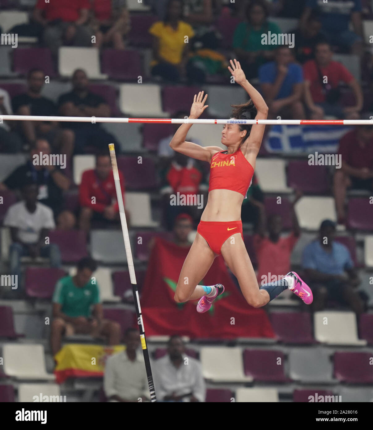Ling li pole vault hi-res stock photography and images - Alamy
