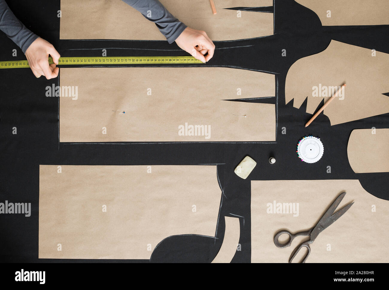 Tailor Craft High Resolution Stock Photography and Images - Alamy