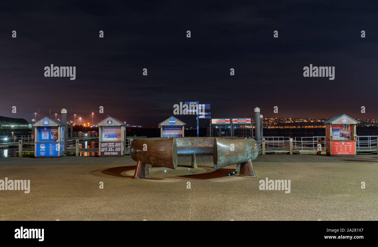 Cardiff bay beach hi-res stock photography and images - Alamy