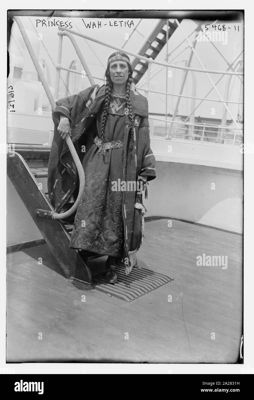 Indigenous role Black and White Stock Photos & Images - Alamy