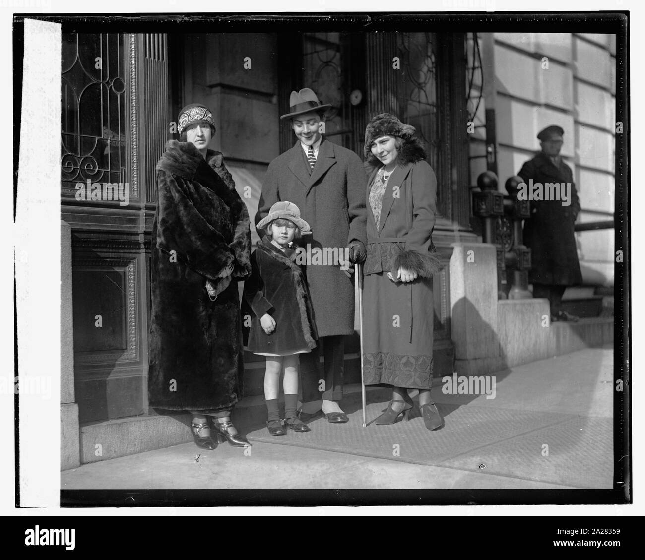 1 family group Cut Out Stock Images & Pictures - Alamy