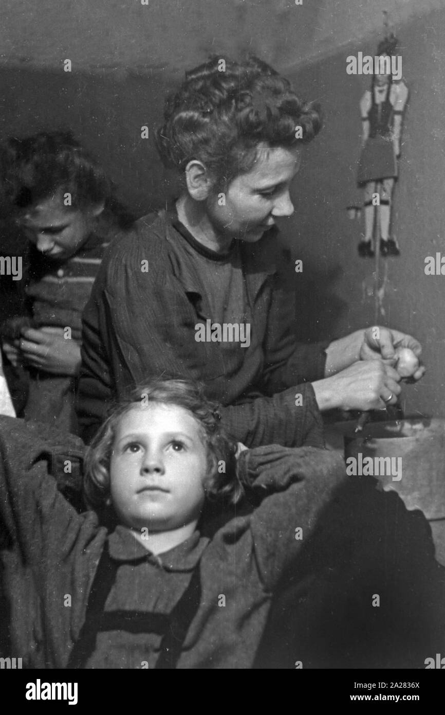 Social life gdr hi-res stock photography and images - Alamy