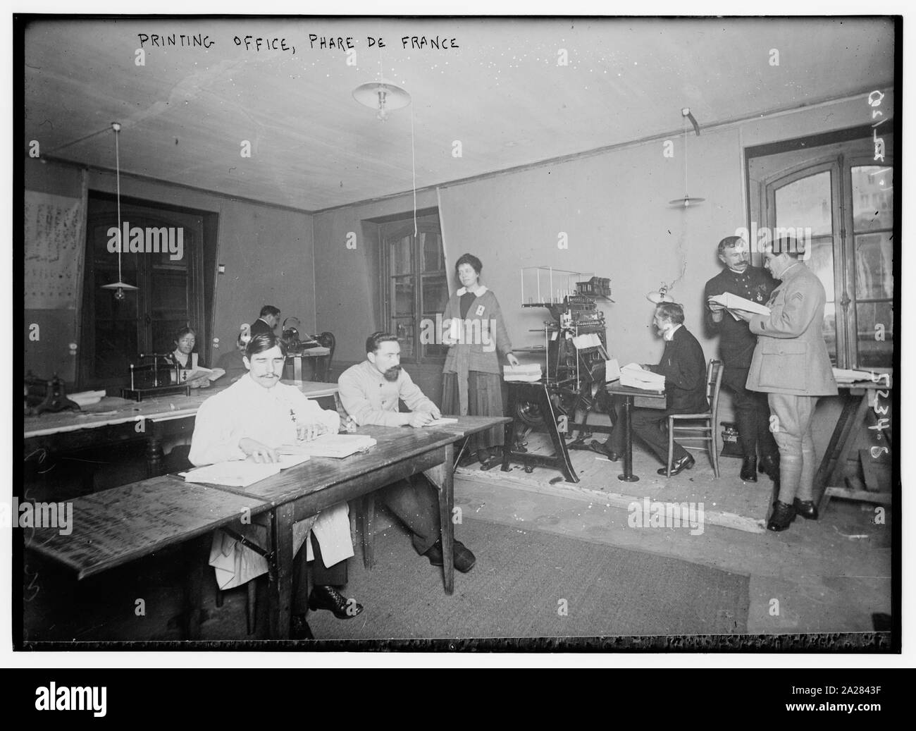 Early 1900s printing press Black and White Stock Photos & Images - Alamy