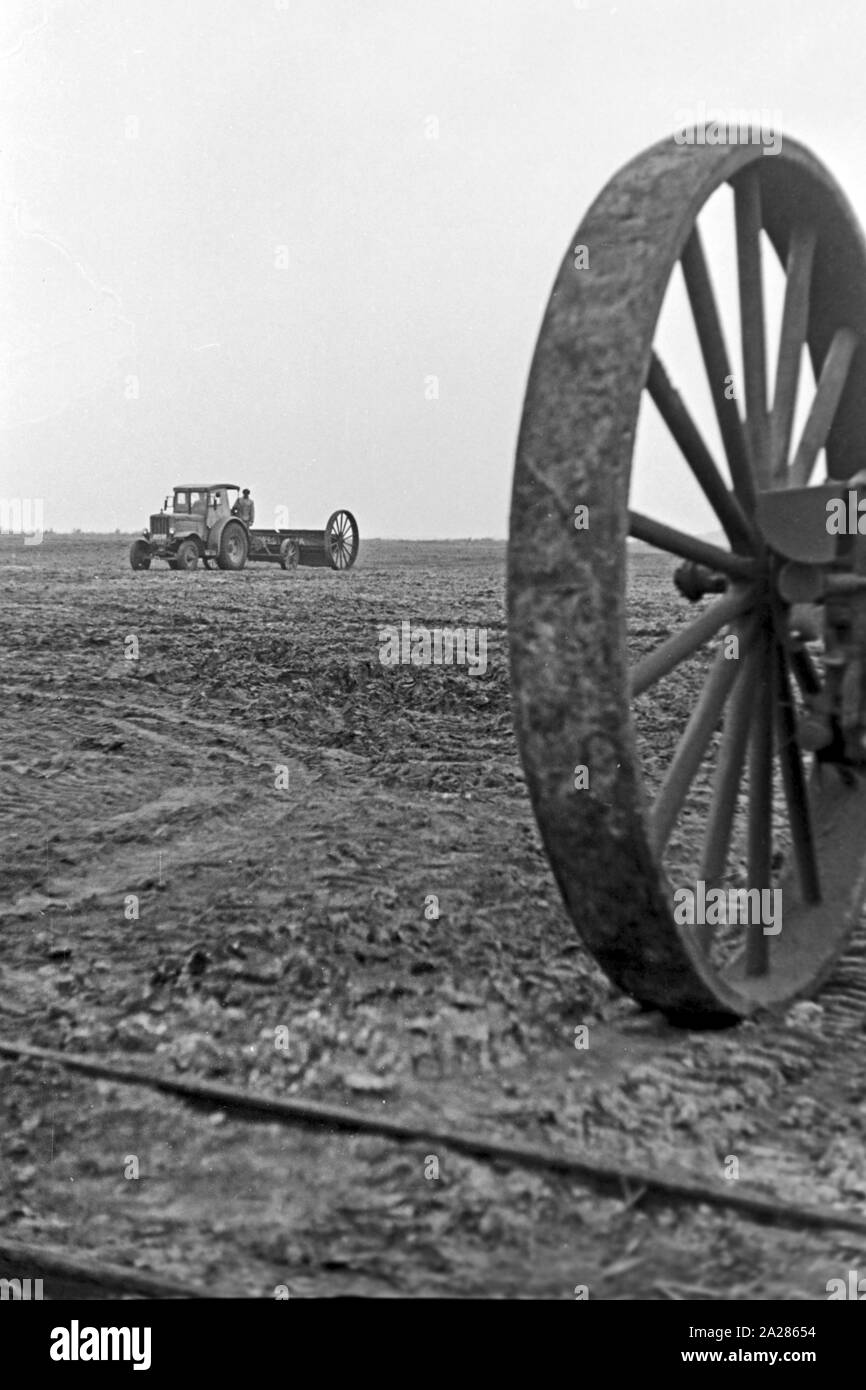 Torfgewinnung im Emsland, 1945 -1949. Peat extraction in Ems region ...