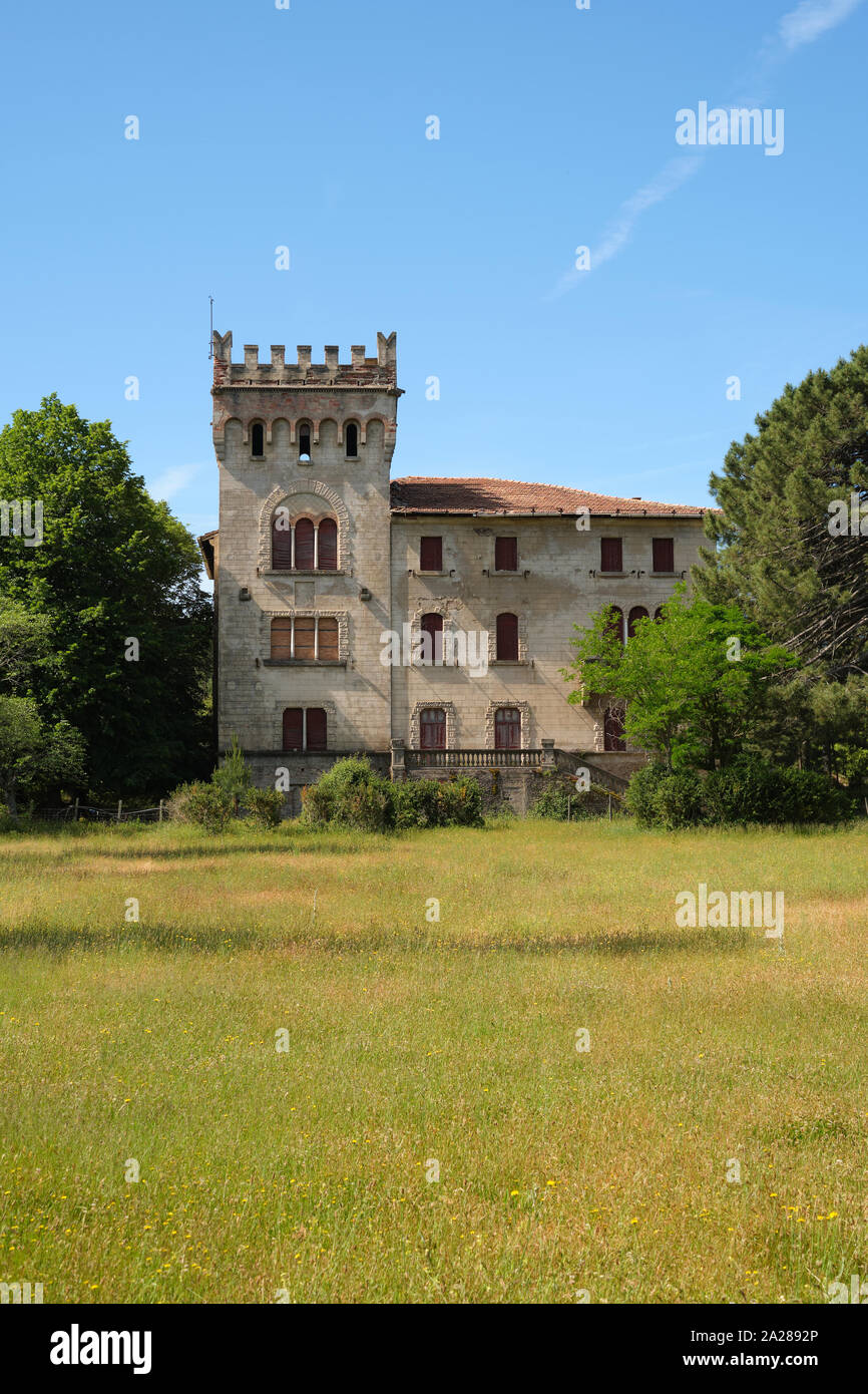 Château de Quenza / Quenza castle in the central mountain town of ...