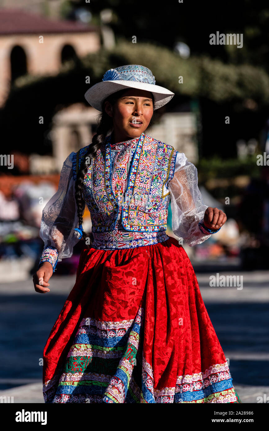 Wititi dance hi-res stock photography and images - Alamy