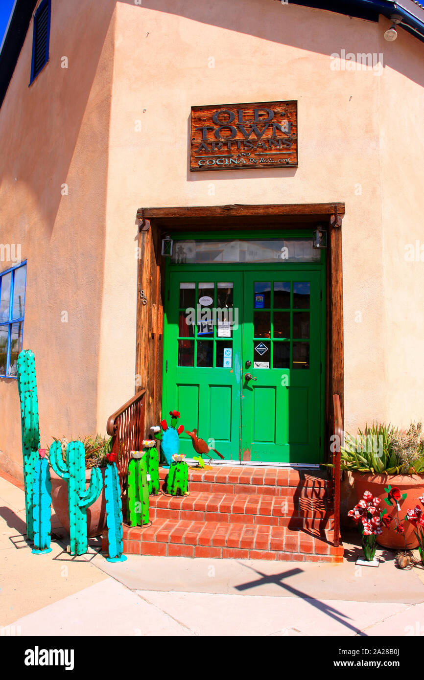 Cacti display hi-res stock photography and images - Alamy