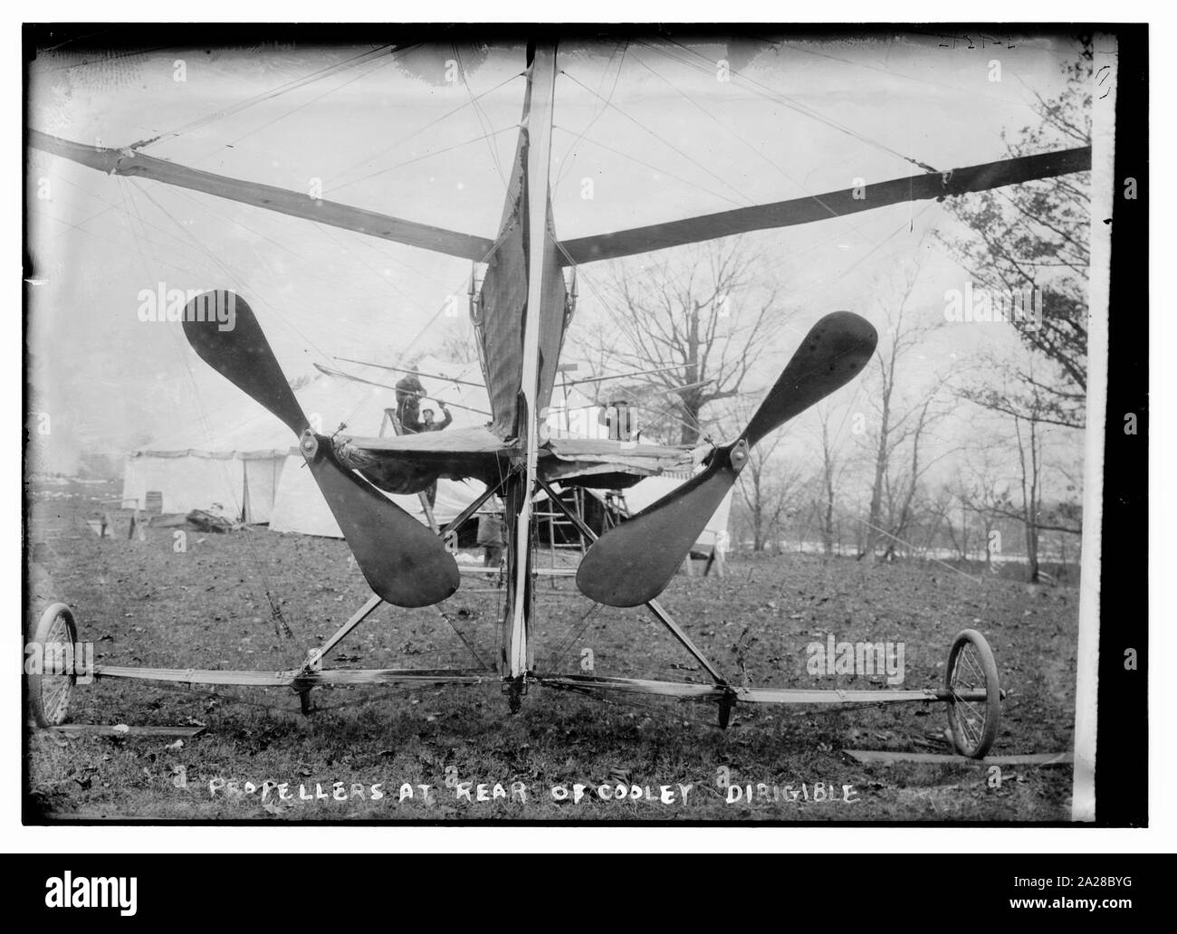 Dirigible operations Black and White Stock Photos & Images - Alamy