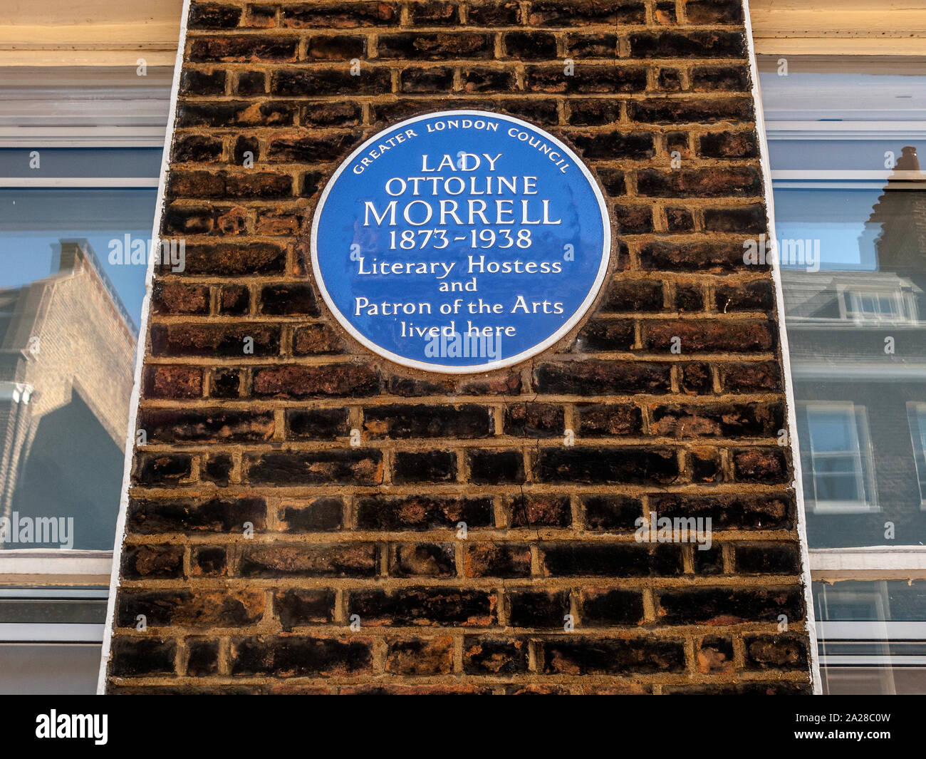 Ottoline hi-res stock photography and images - Alamy