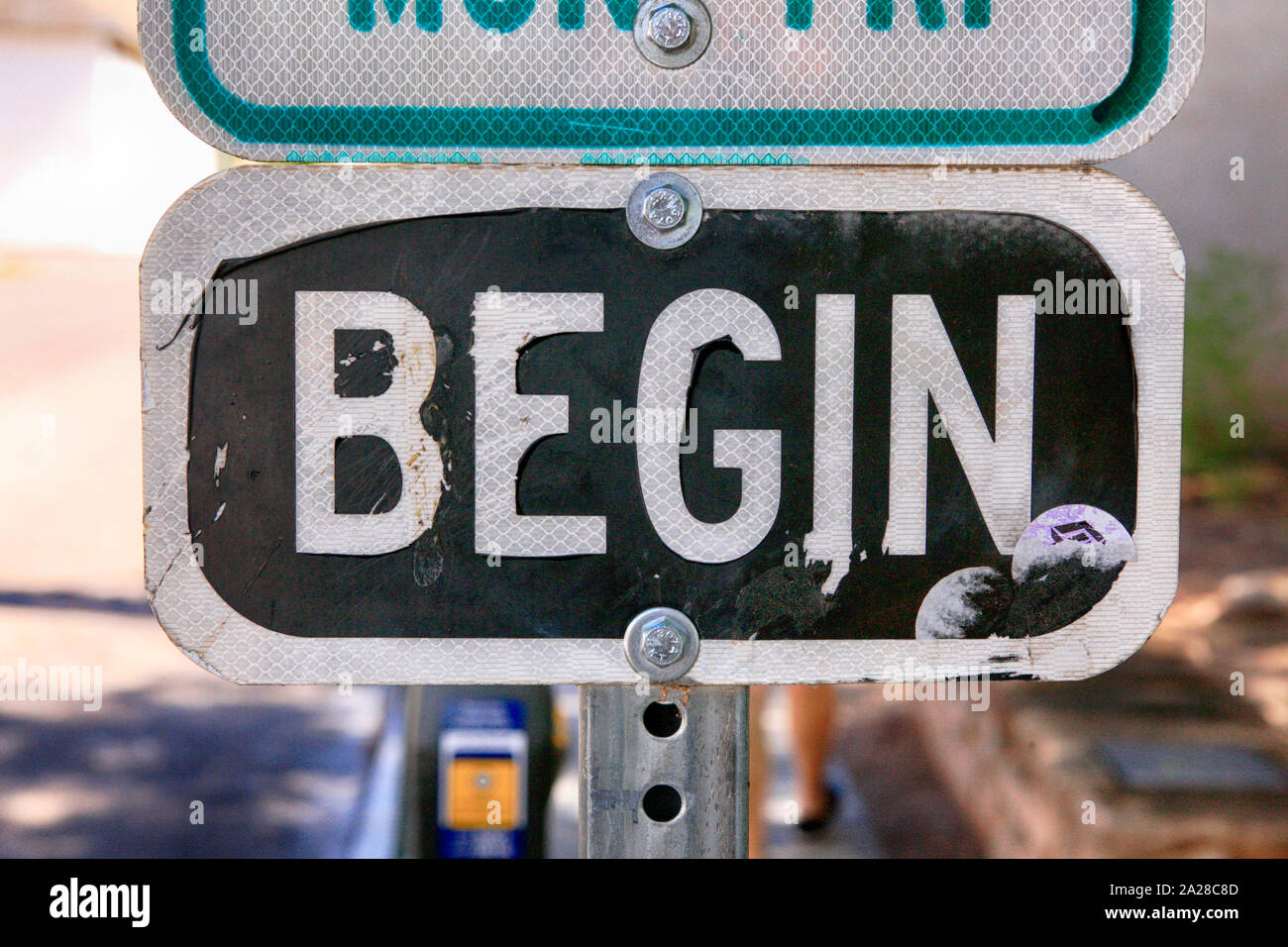 Begin sign hi-res stock photography and images - Alamy