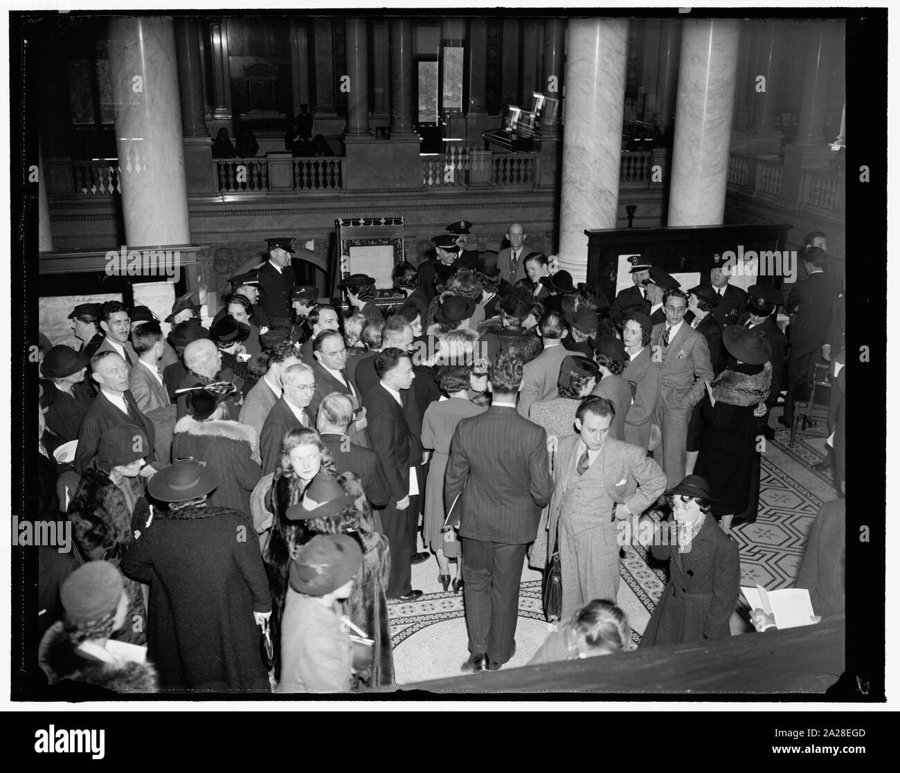 Public views Magna Carta after deposited in Congressional Library ...