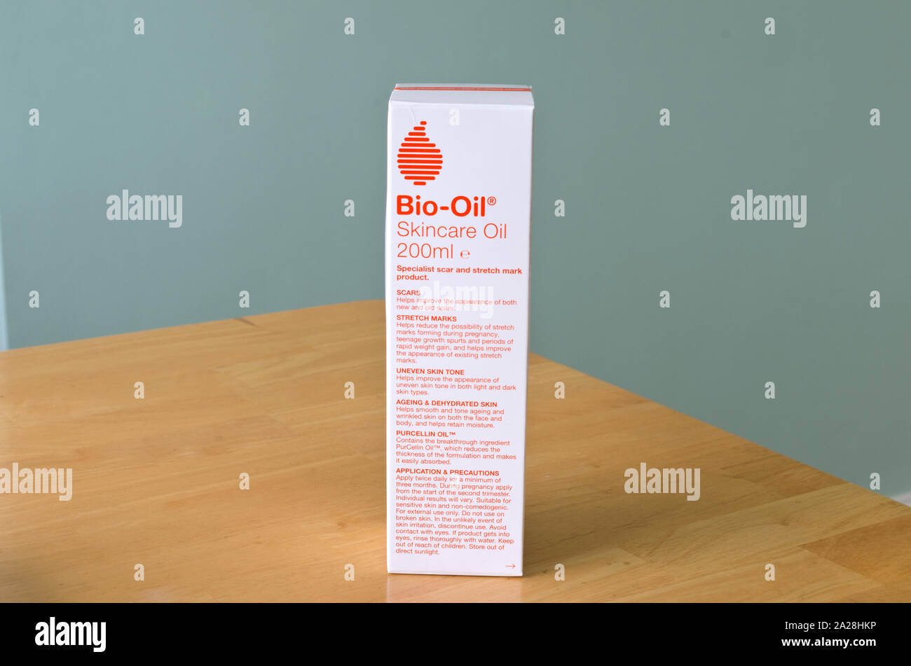Bio oil hi-res stock photography and images - Alamy
