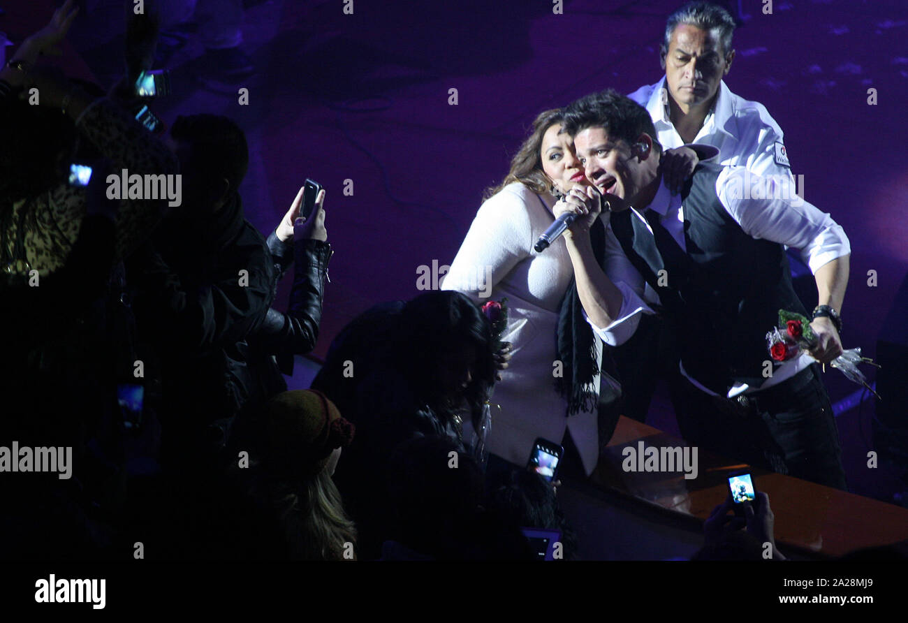 Yahir Othón Parra durante su concierto en el palenque de la Feria de ...