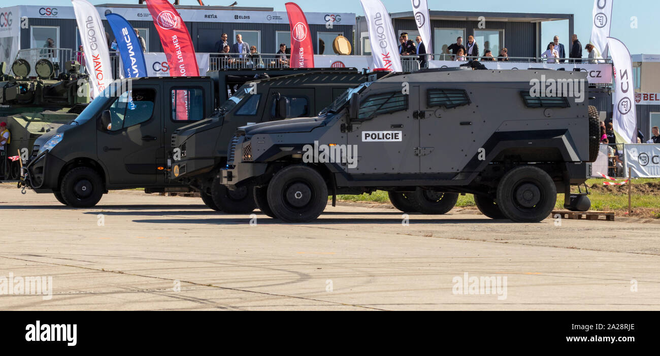 Armoured armored vehicle vehicles hi-res stock photography and images ...