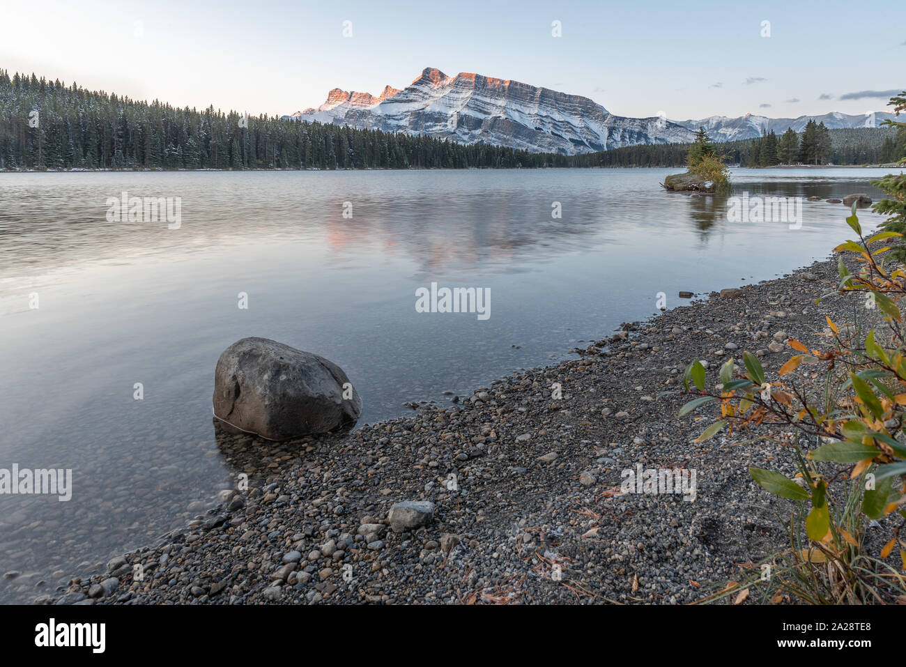 Two Jack Lake in Banff National Park Stock Photo - Alamy