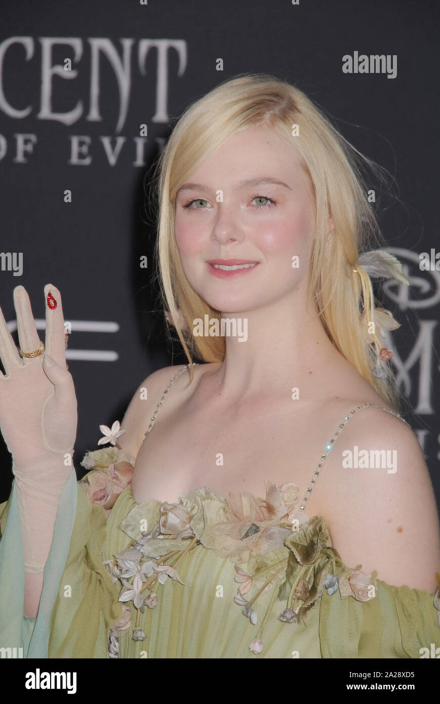 Elle Fanning 09/30/2019 The World Premiere of "Maleficent: Mistress of ...