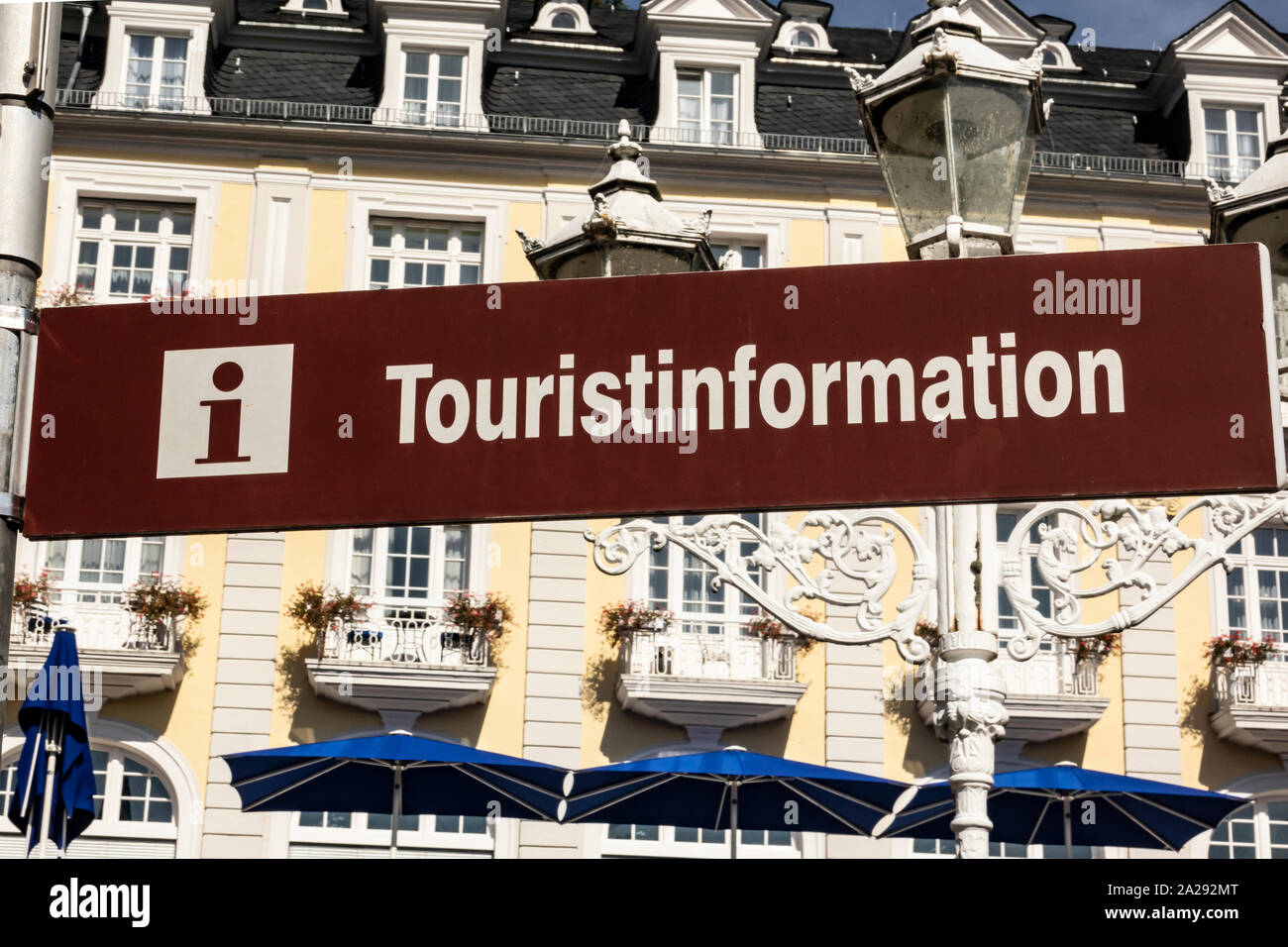 German signage hotel hi-res stock photography and images - Alamy