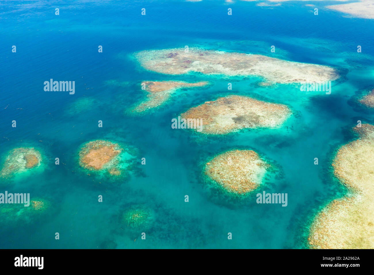 Ocean surface coral reefs tropical hi-res stock photography and images ...