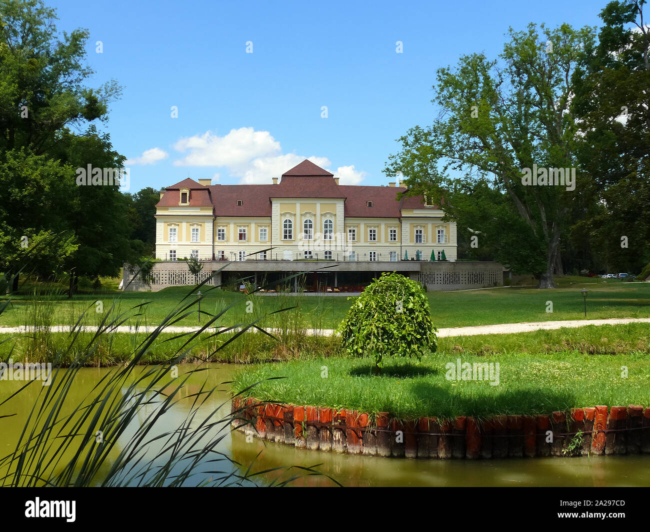 Apponyi castle hi-res stock photography and images - Alamy