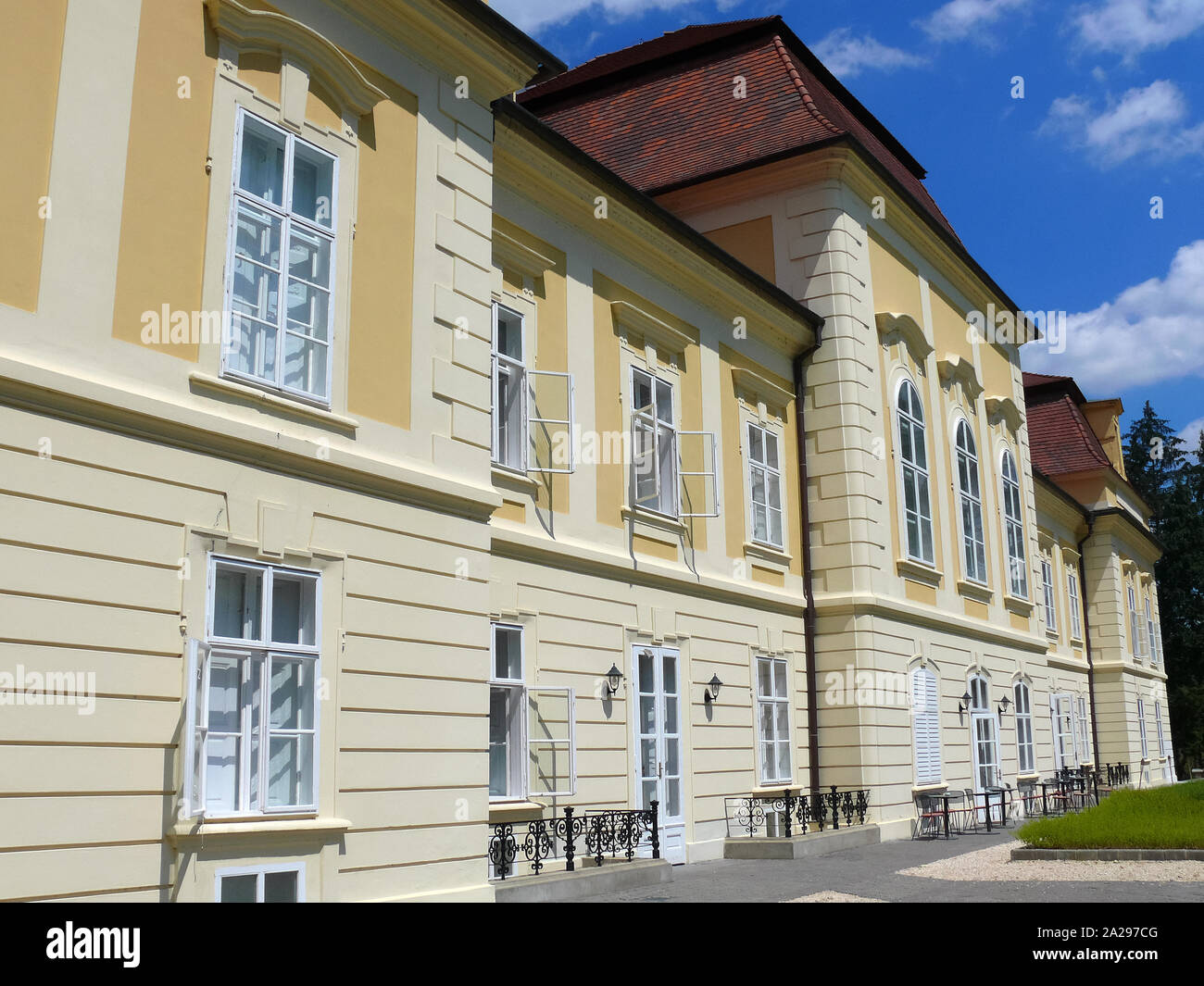 Apponyi castle hi-res stock photography and images - Alamy