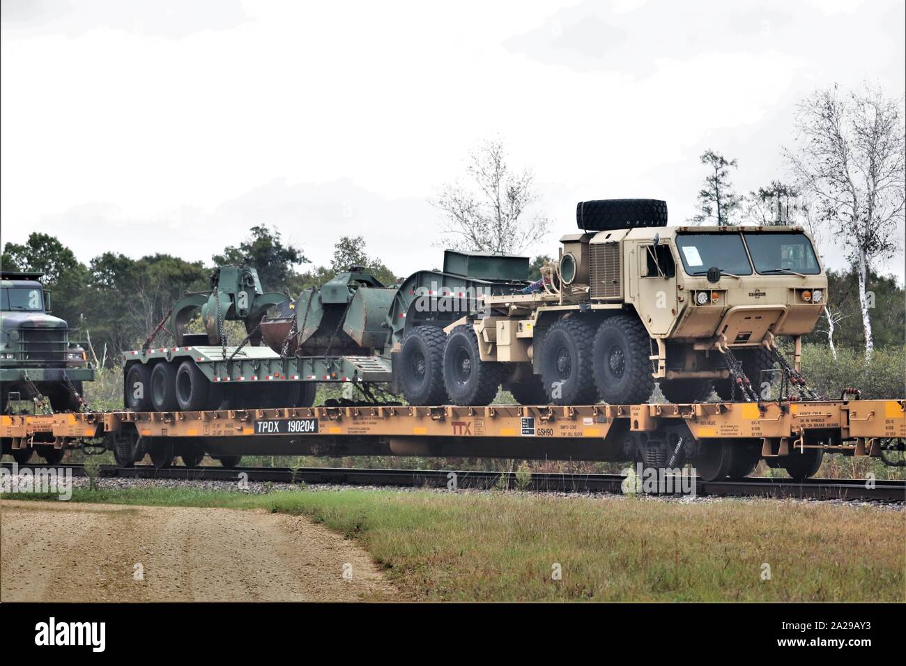 Military equipment on railcar hi-res stock photography and images - Alamy