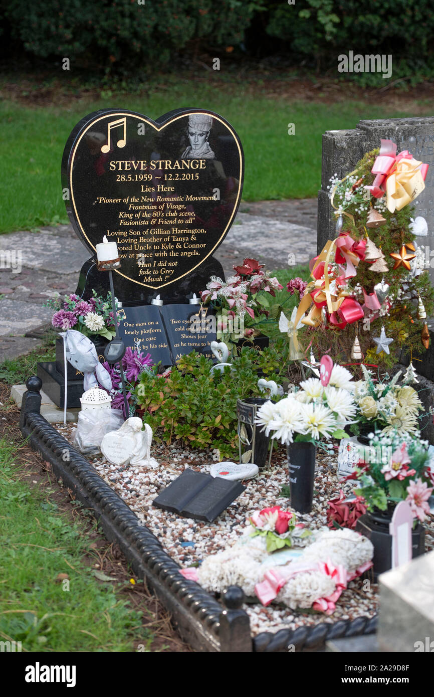 Steve strange grave hi-res stock photography and images - Alamy