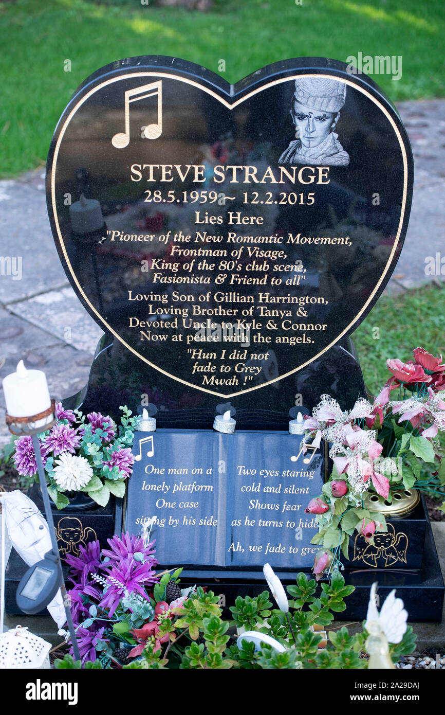 The grave of the late Visage singer Steve Strange at the Jubilee ...