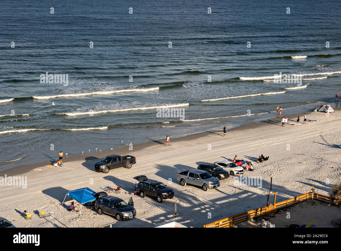 Private vehicles hi-res stock photography and images - Alamy