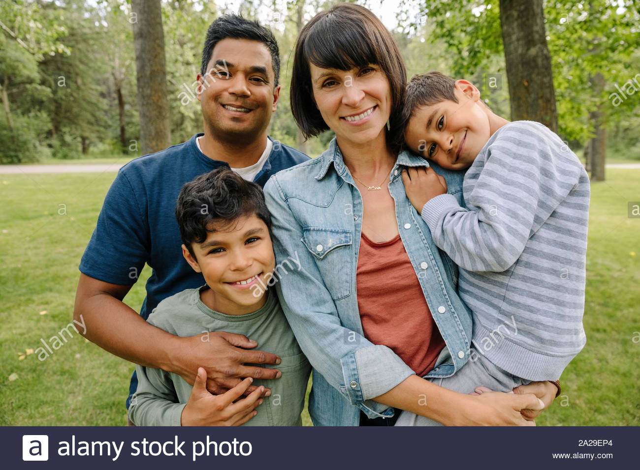 Portrait happiness relaxation 40s hi-res stock photography and images ...