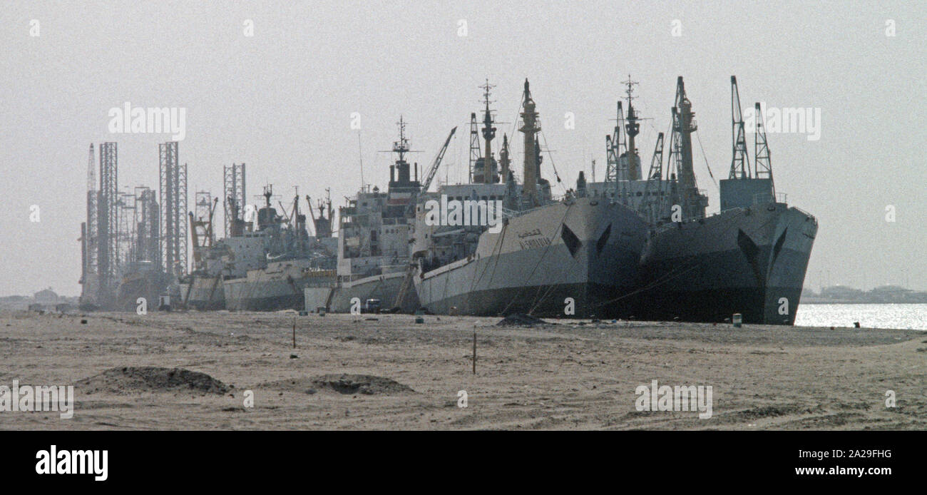 Laid up oil tankers, Dubai, United Arab Emirates, UAE Stock Photo - Alamy