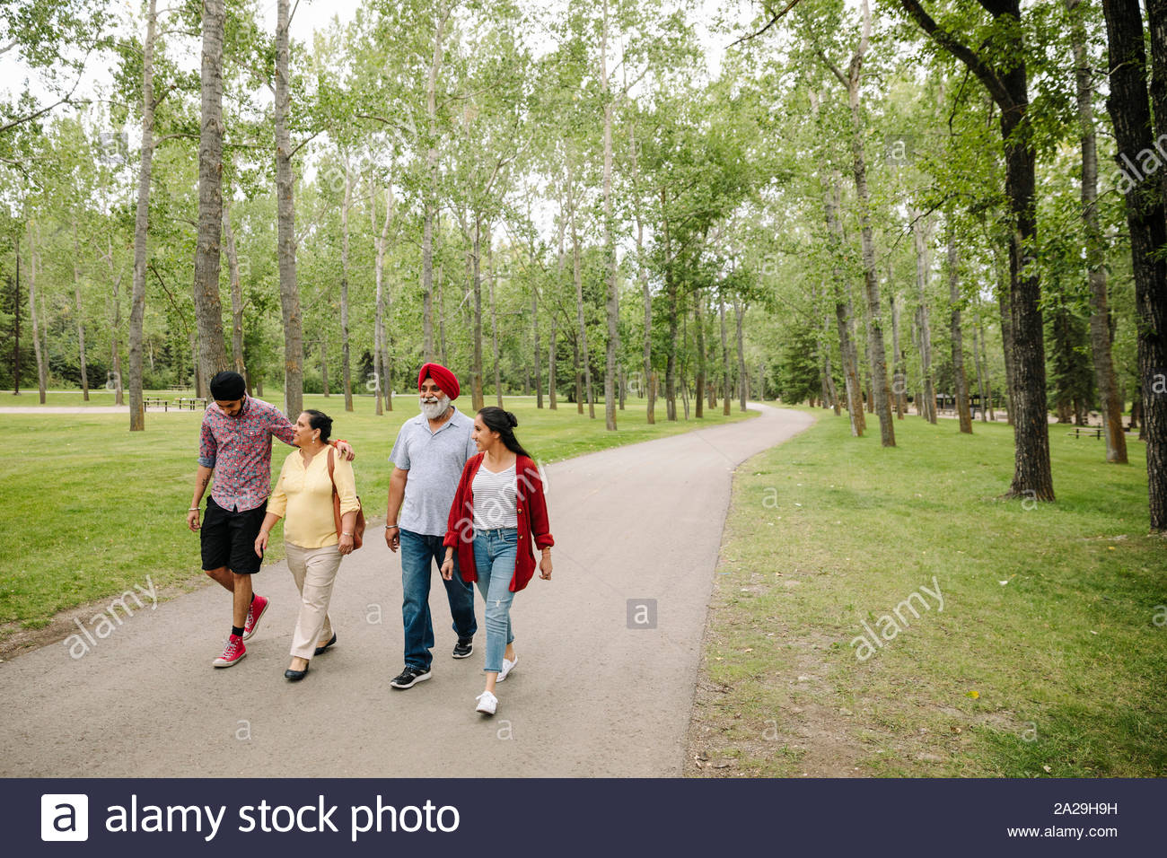 Family senior walking hi-res stock photography and images - Alamy