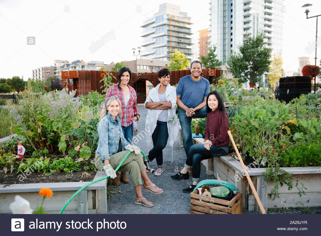 Community happy hi-res stock photography and images - Alamy