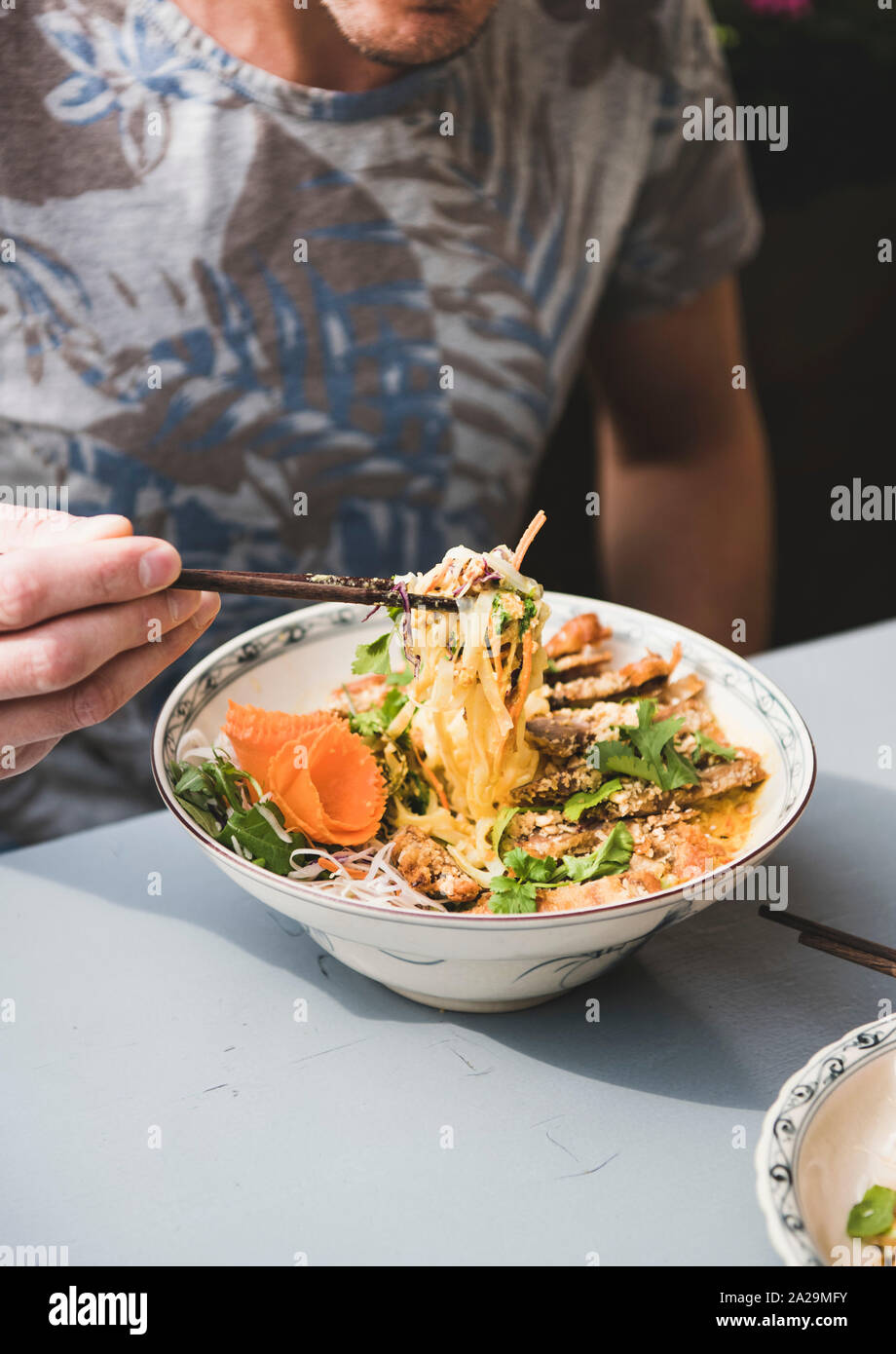Man eating curry hi-res stock photography and images - Alamy