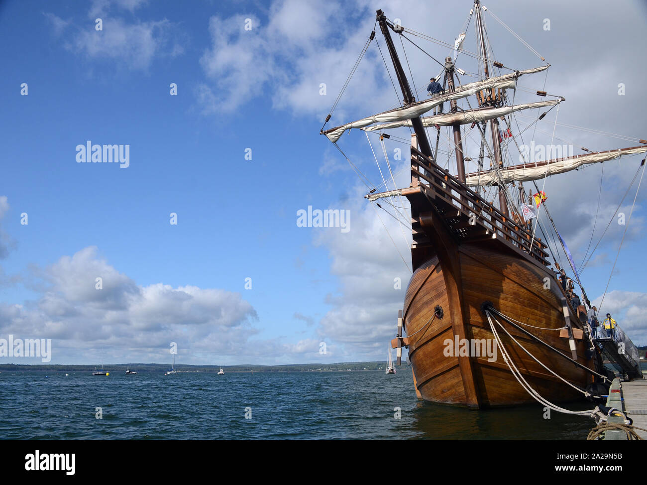 Replica santa maria ship hi-res stock photography and images - Alamy