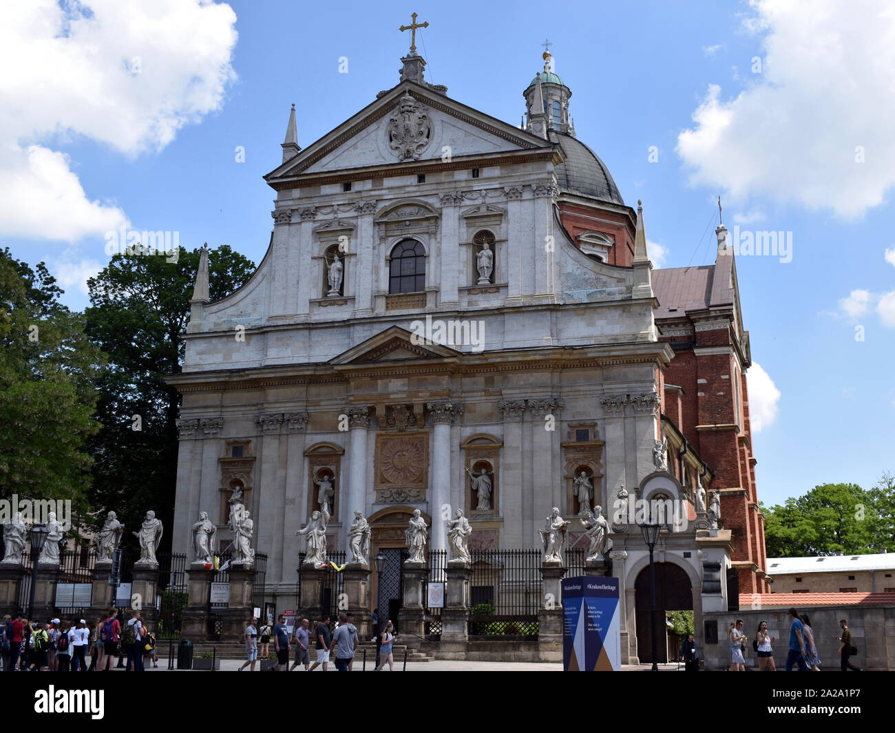 Statues saints saint peter hi-res stock photography and images - Alamy