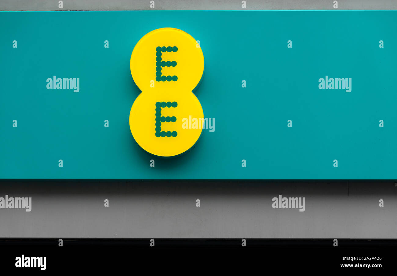 Phone shop advert hi-res stock photography and images - Alamy