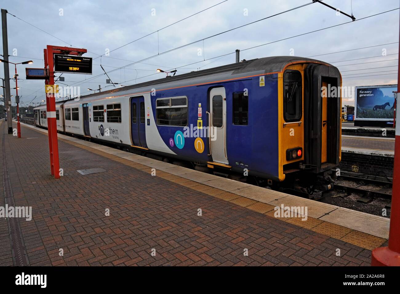 Northern sprinter dmu hi-res stock photography and images - Alamy