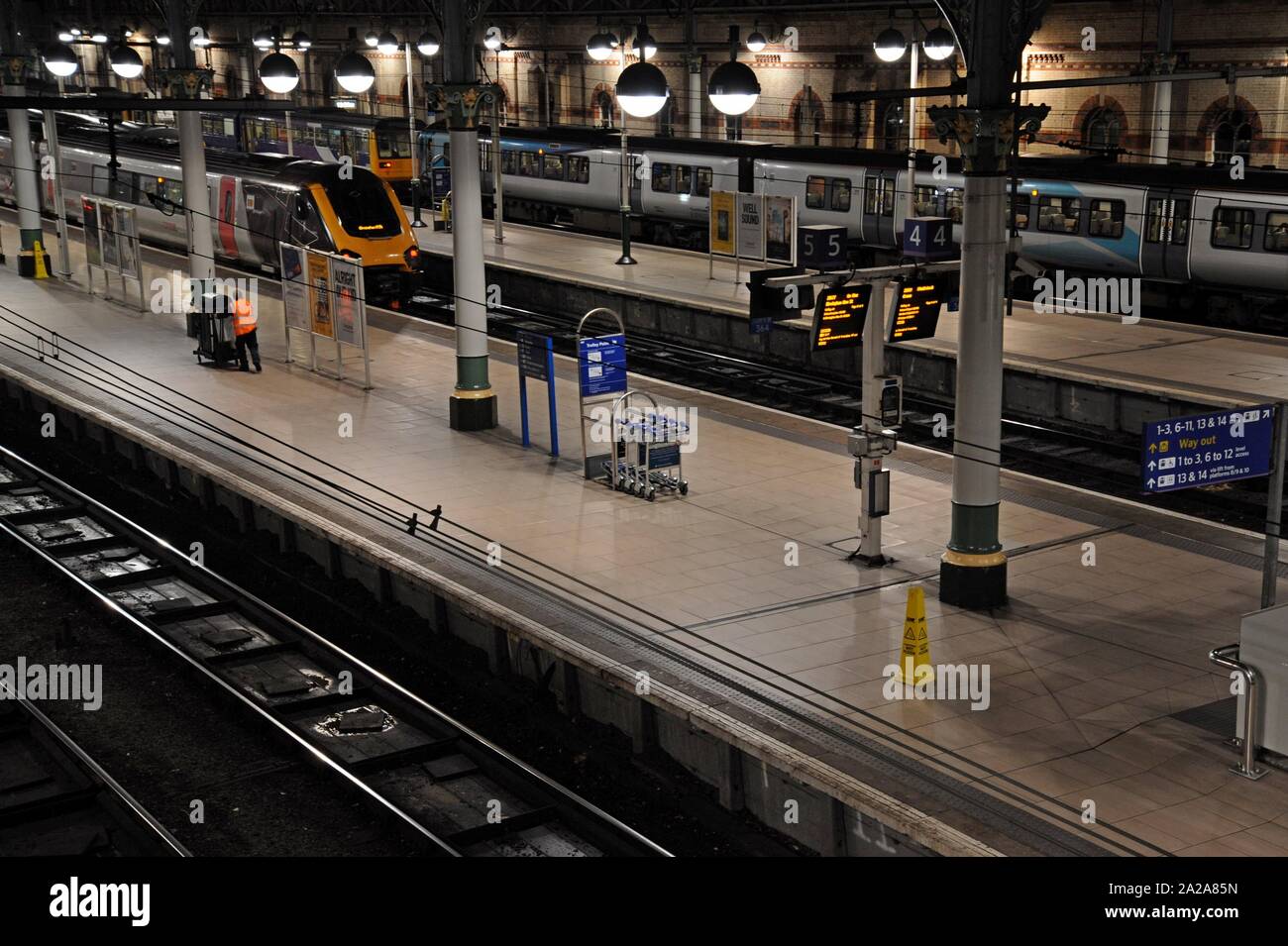 Class 220 hi-res stock photography and images - Alamy