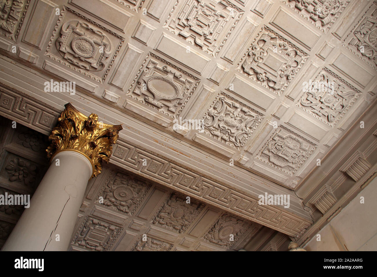 Sculptured ceiling hi-res stock photography and images - Alamy