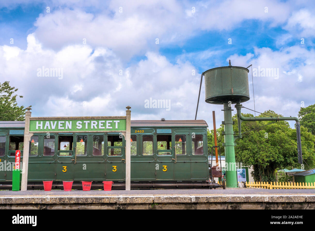 Haven street station hi-res stock photography and images - Alamy