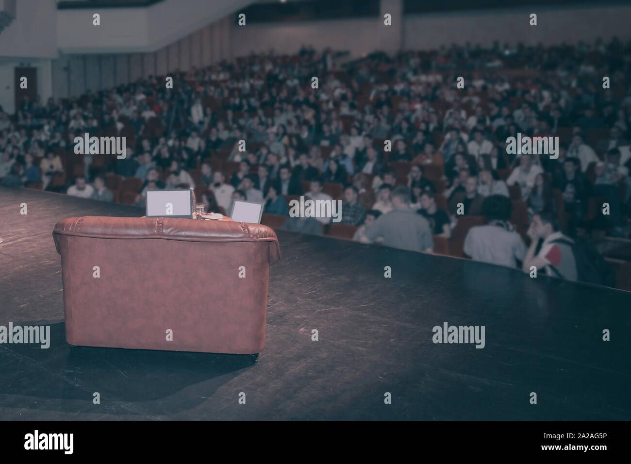 audience at a briefing in the big hall of the business cente Stock ...