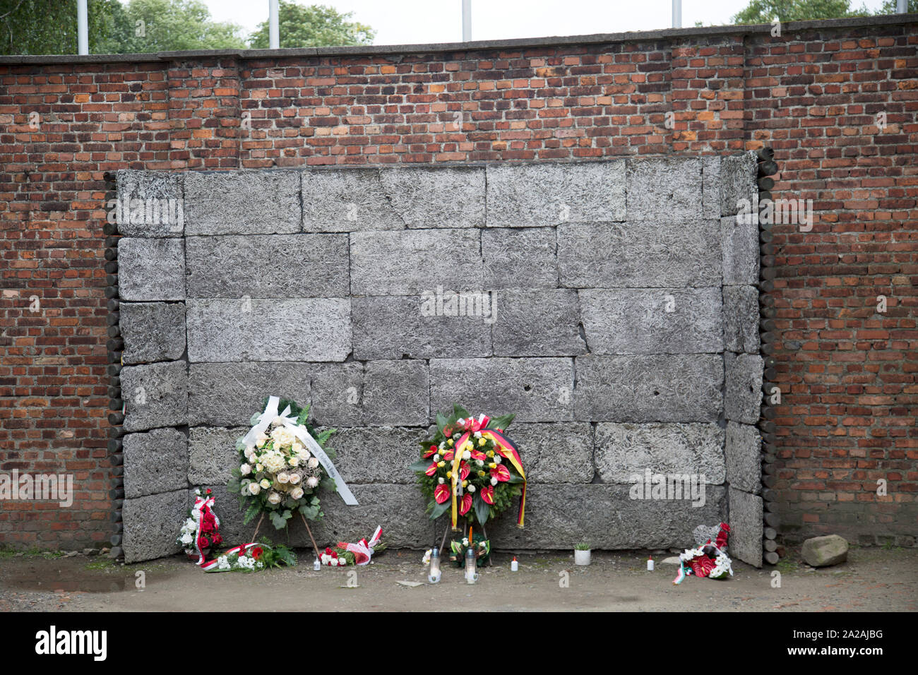 Execution wall, Auschwitz I concentration camp, Oświęcim, Poland Stock ...